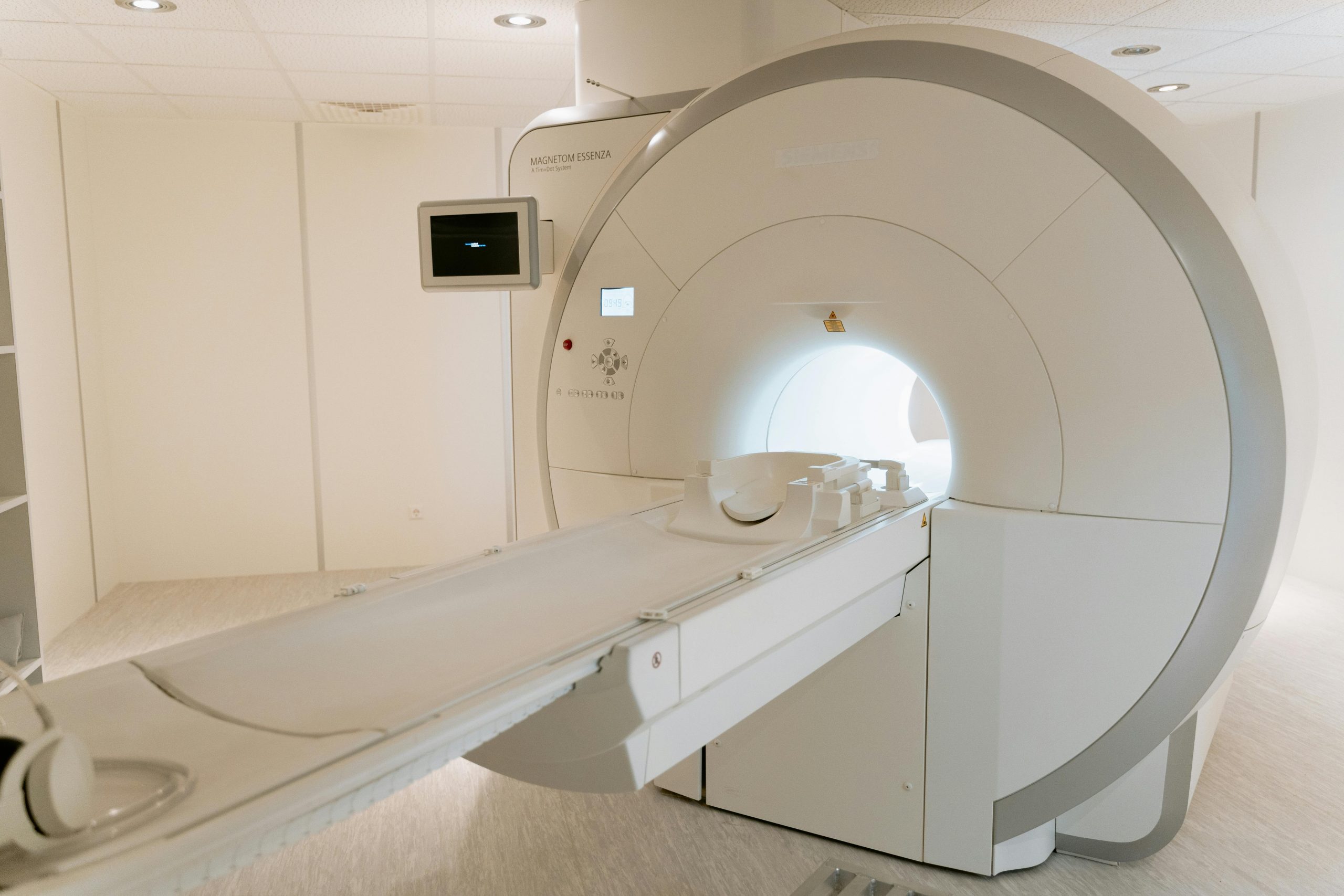 Cardiac MRI scan: A guide for cardiac patients